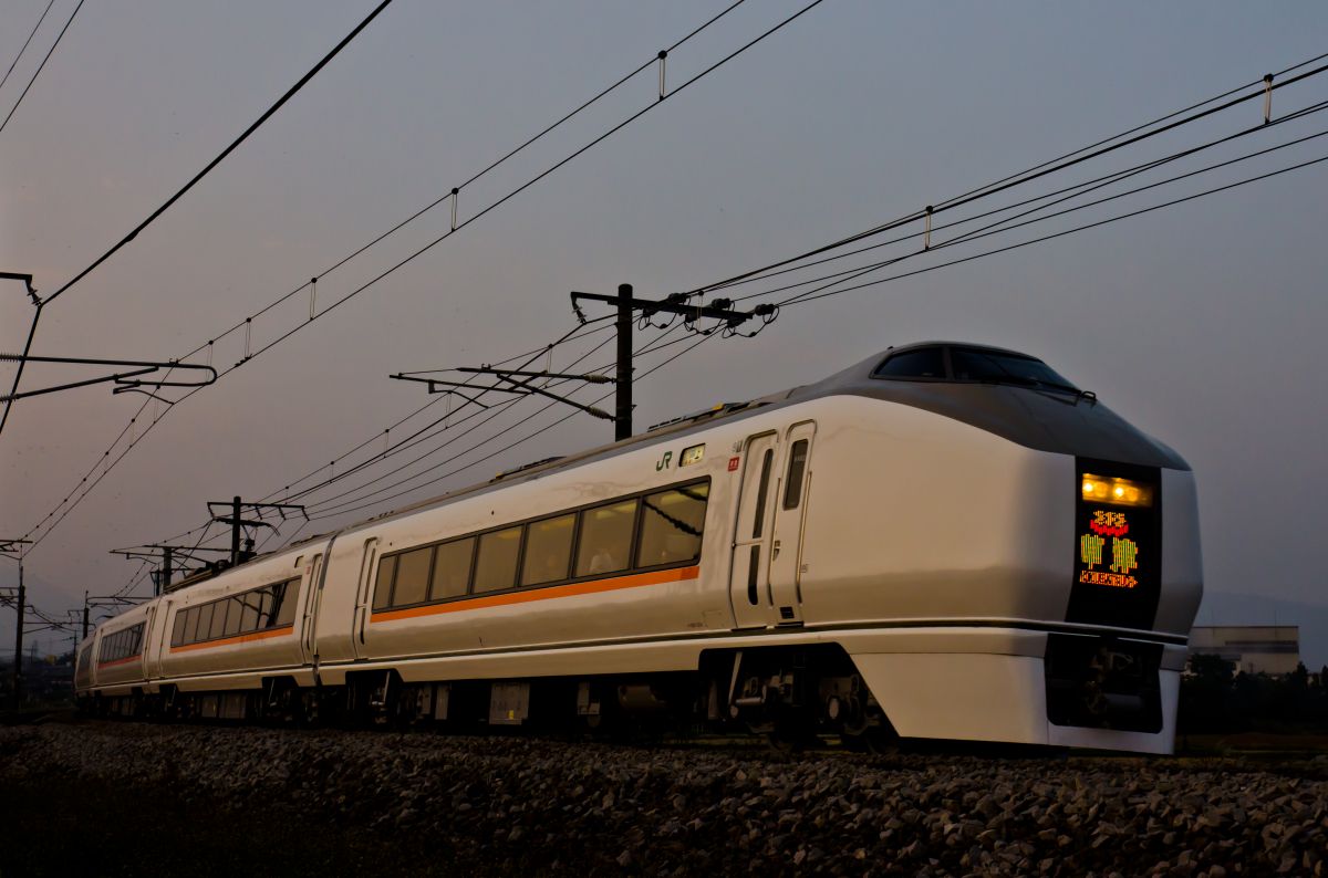 JR上越線 651系 草津 4 | GANREF