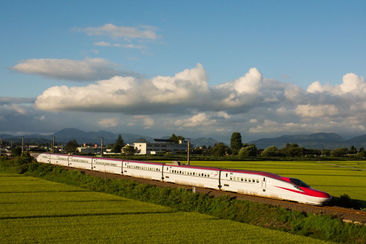 JR秋田新幹線 E6系 こまち | GANREF