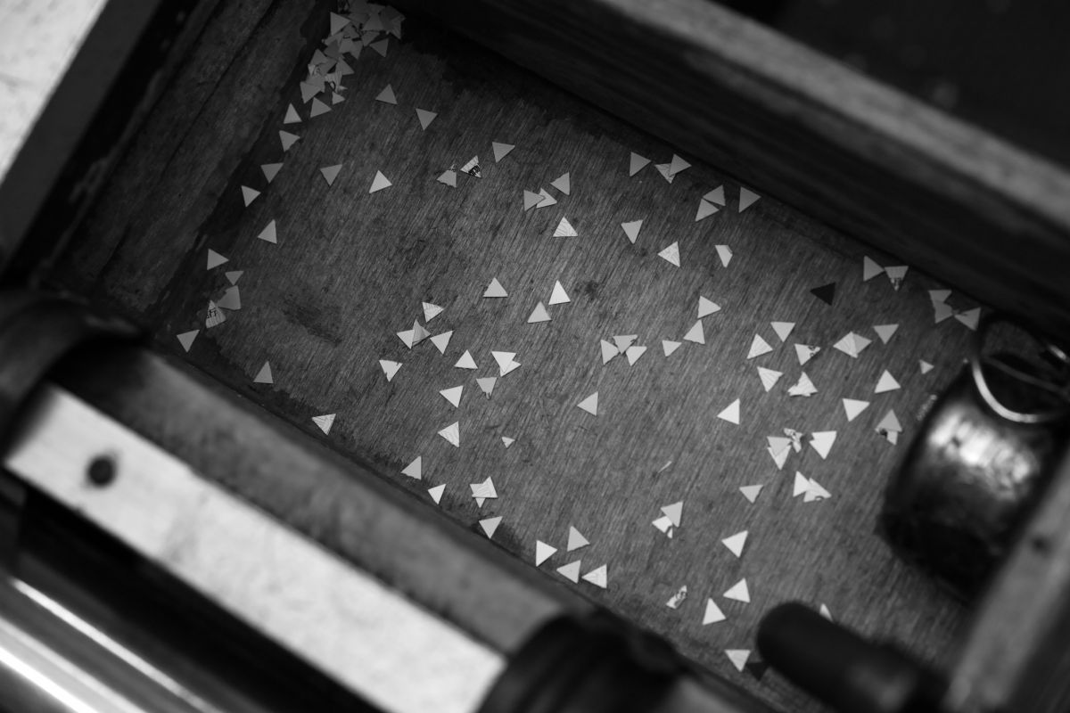 Dumped triangle | GANREF