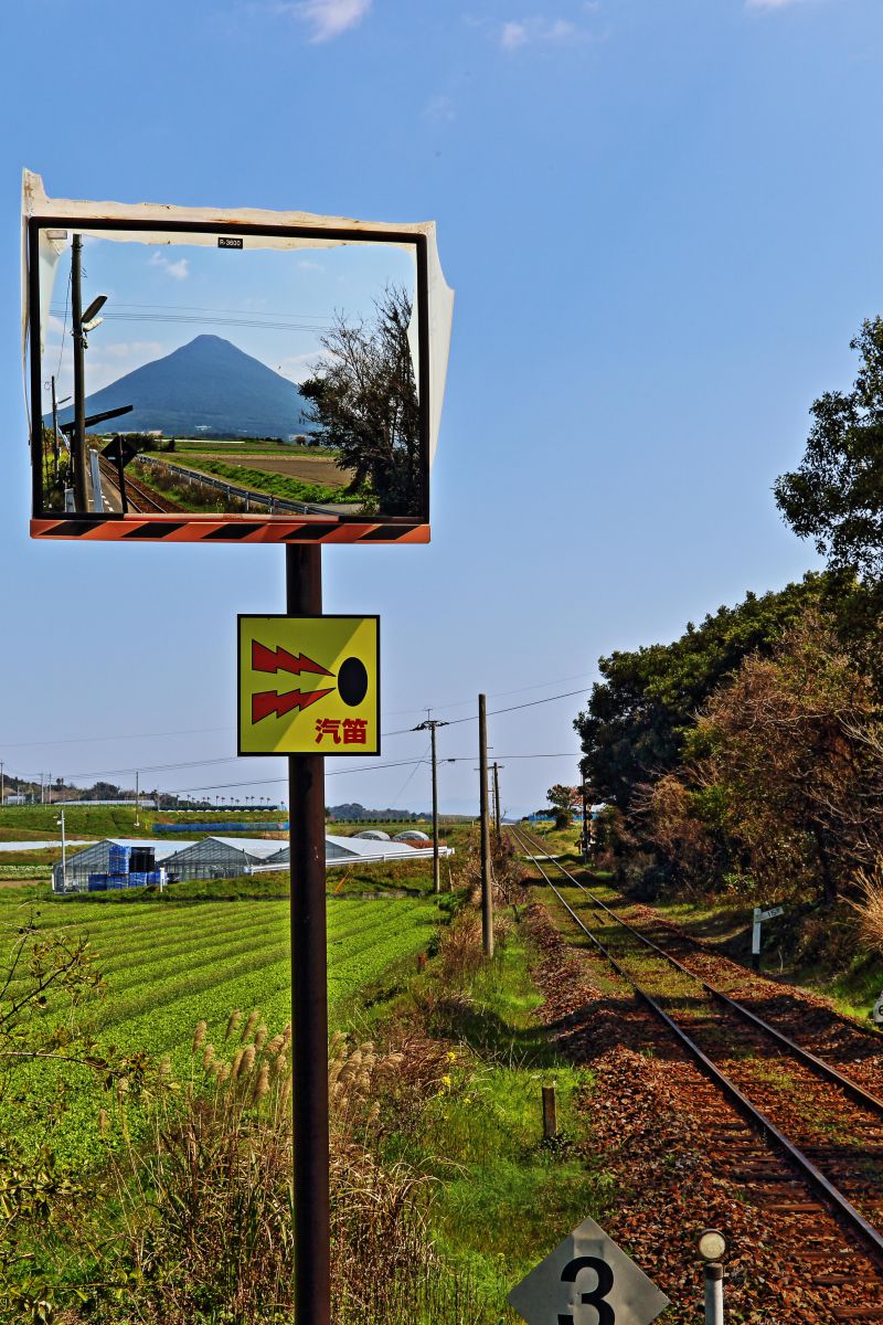 Another world | GANREF