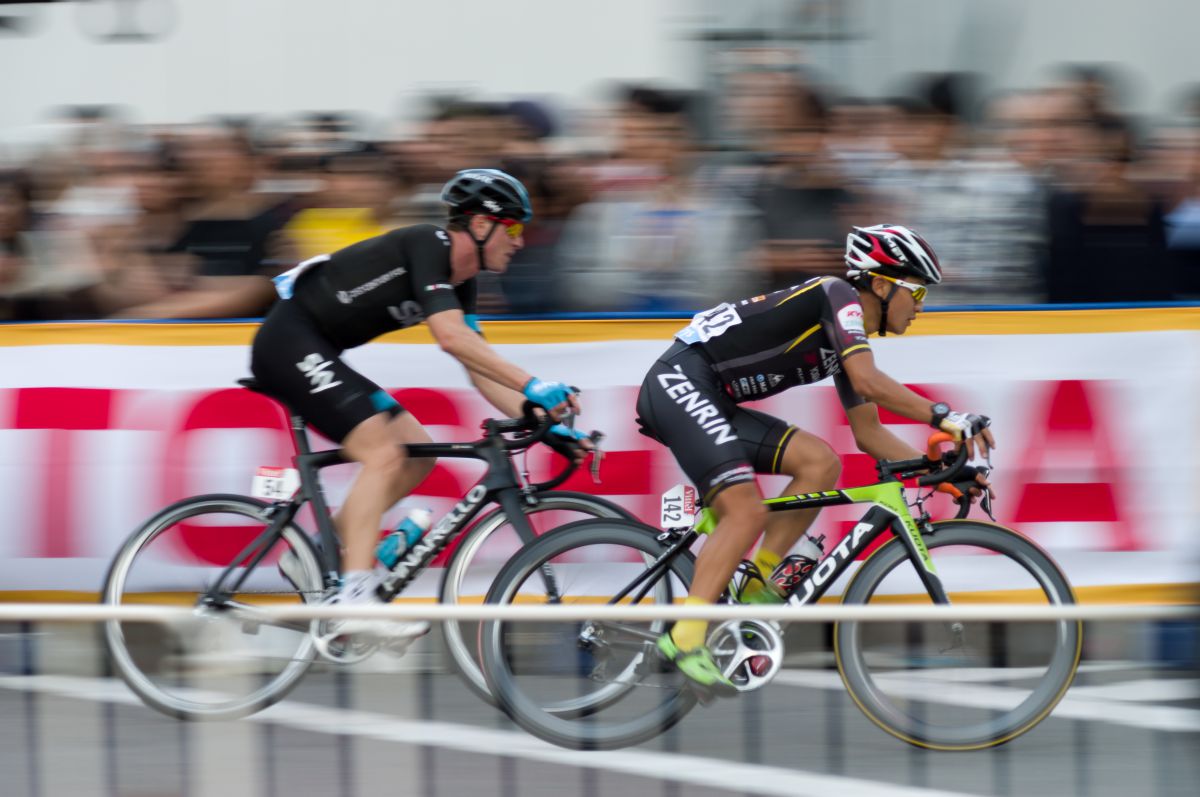 Side by side | GANREF