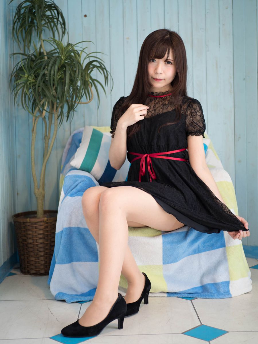 Black & Red.01 | GANREF