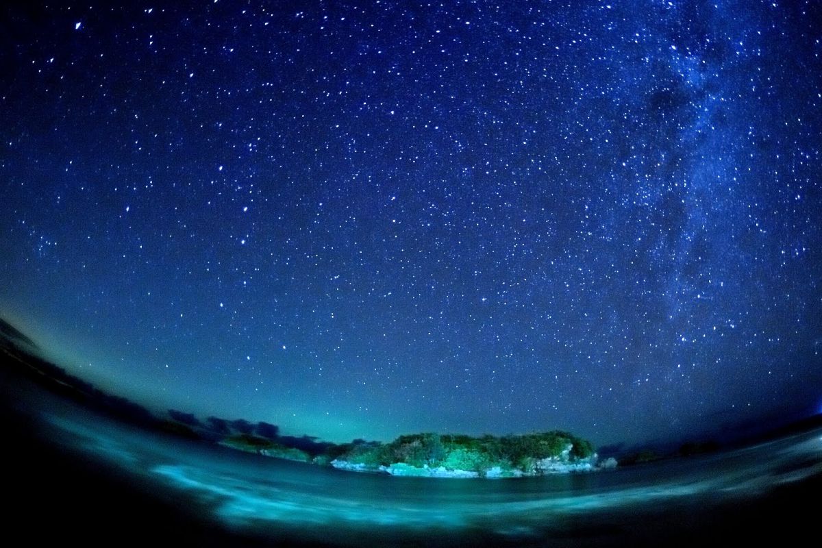 Stars over the Star Sands | GANREF