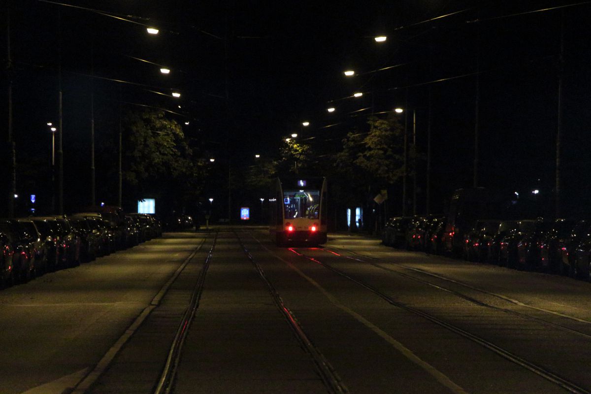 the last train | GANREF