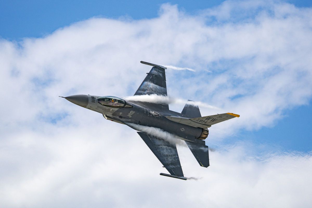 F-16戦闘機 | GANREF