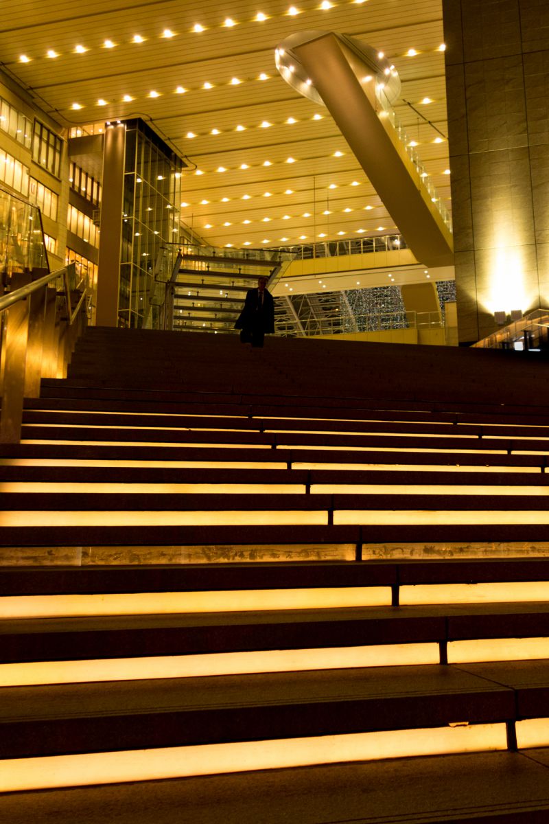 golden stairs | GANREF