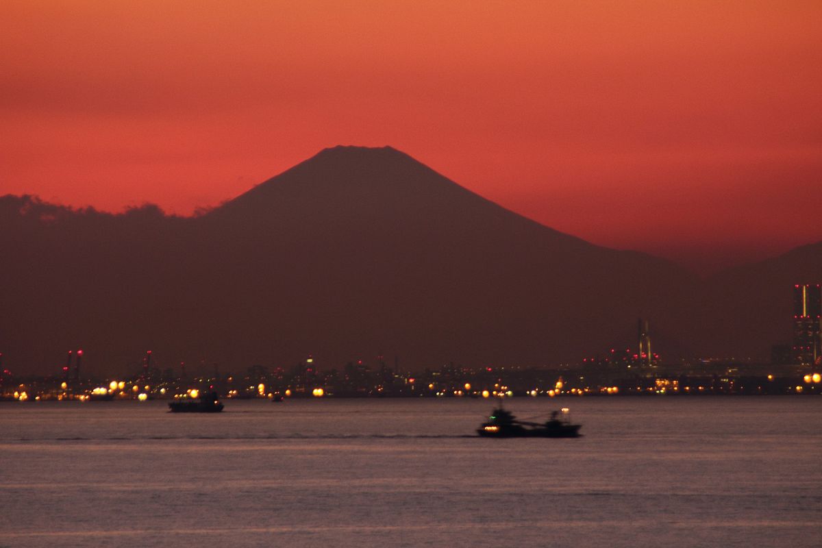 RED LIGHT YOKOHAMA | GANREF