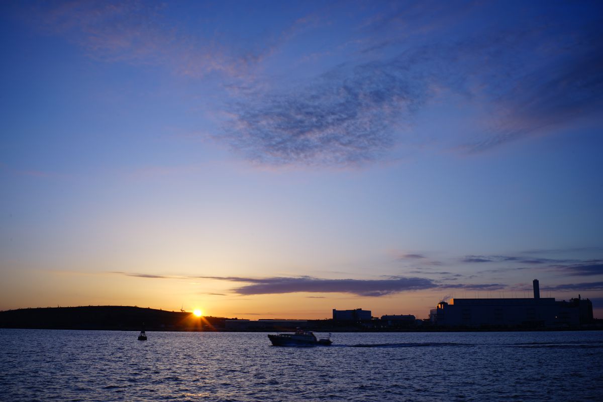 Sunrise at Akatsuki Pier Park | GANREF