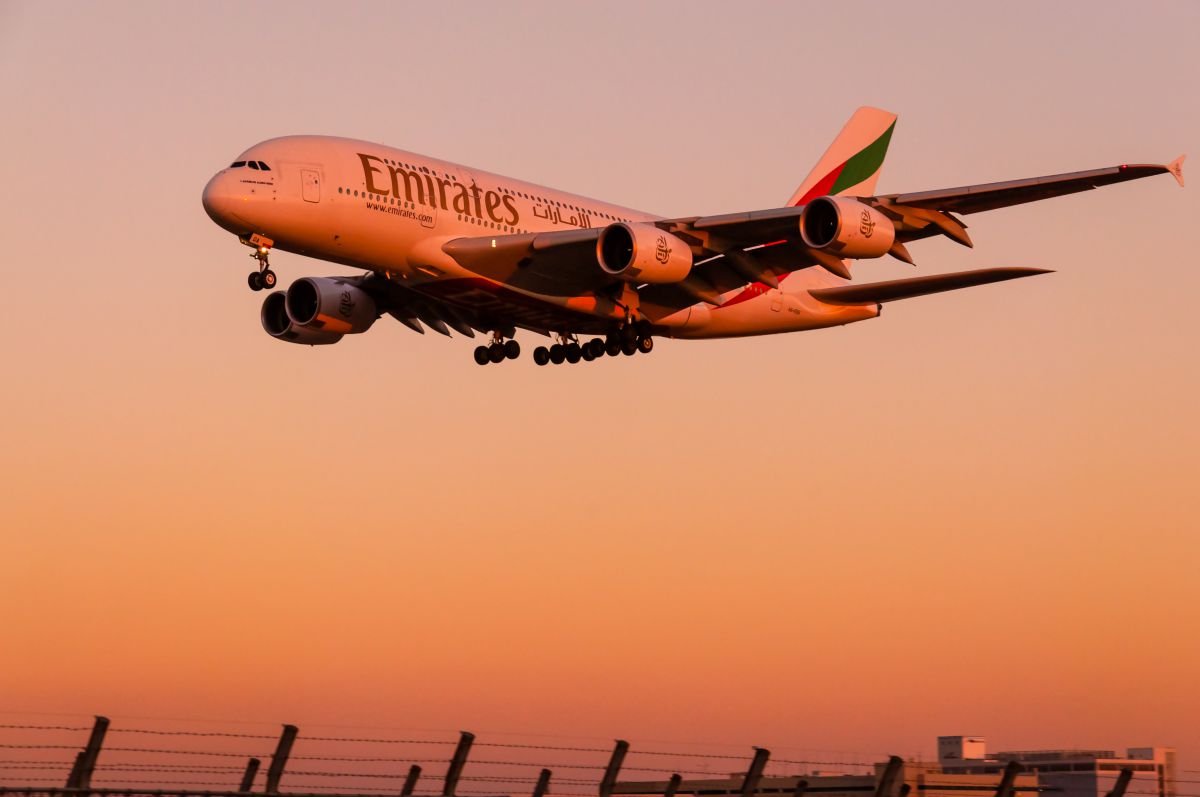 夕陽のA380 | GANREF