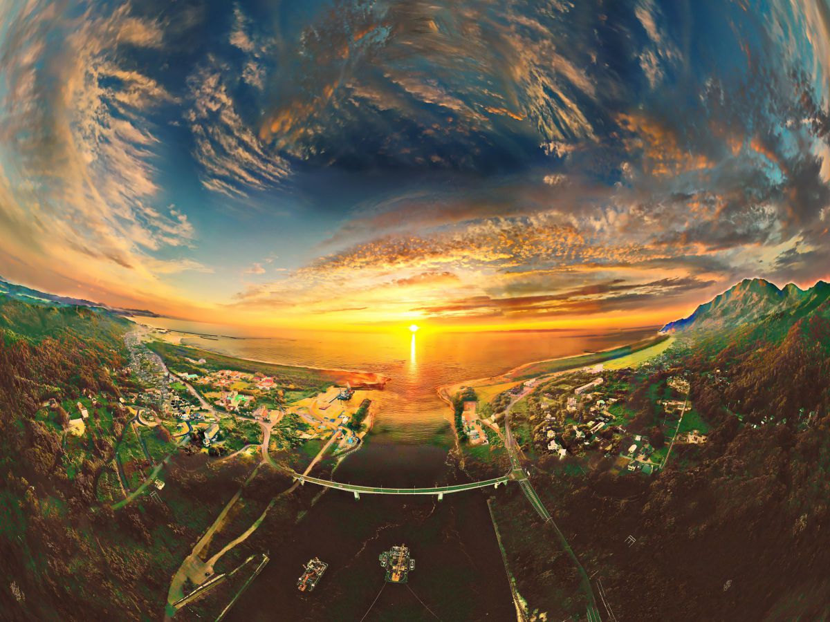 大河津分水路 河口 夕景360 | GANREF