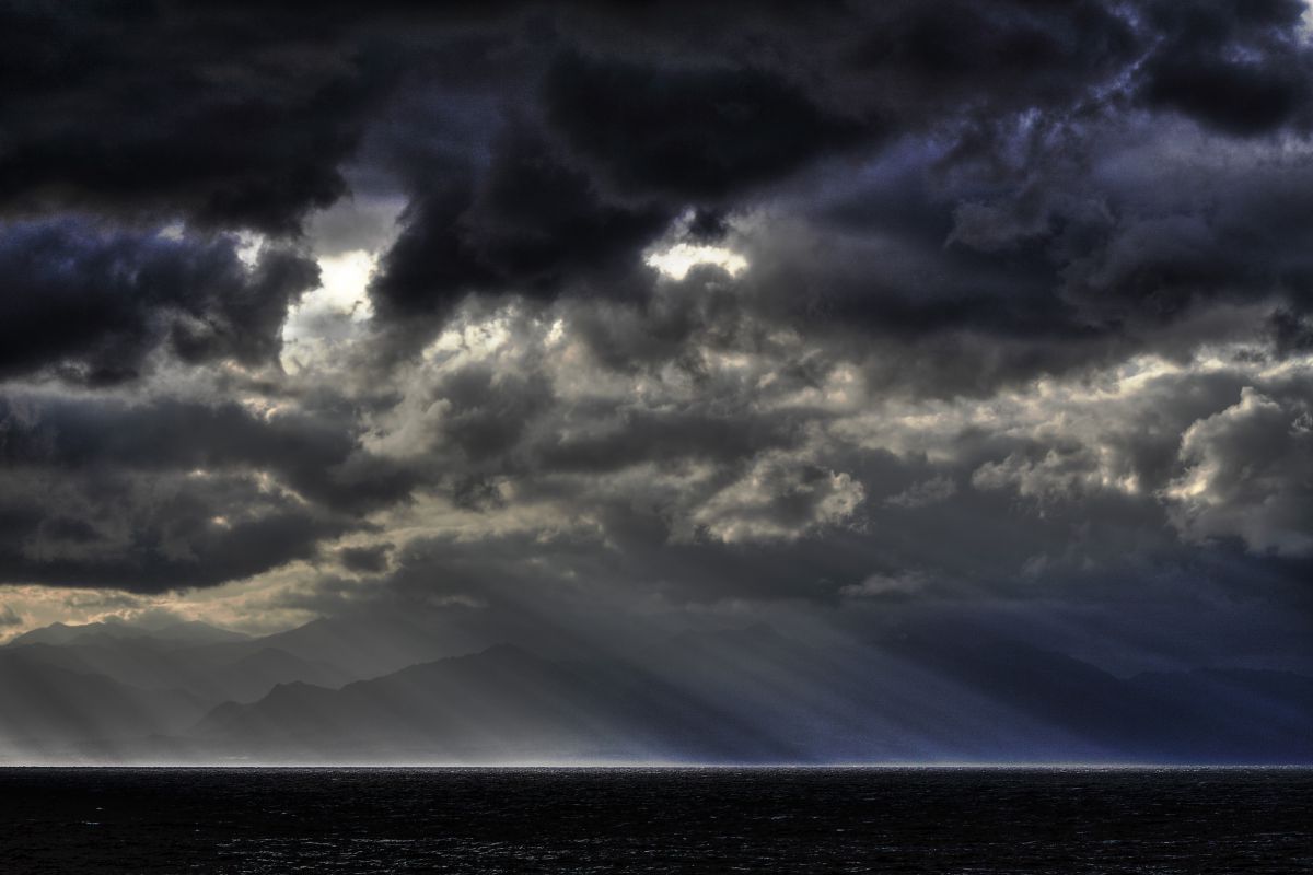 光、降り注ぐ･･･。(HDR Ver.) | GANREF