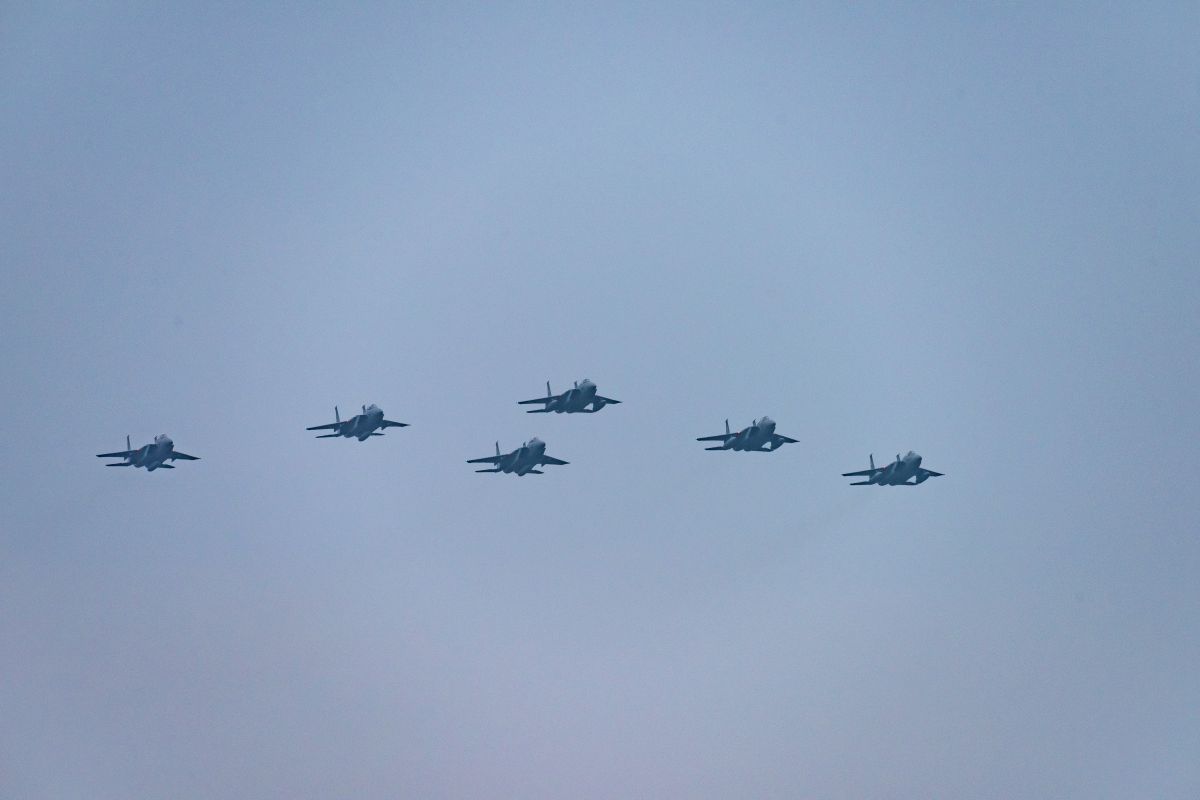 F15－J編隊飛行01 | GANREF