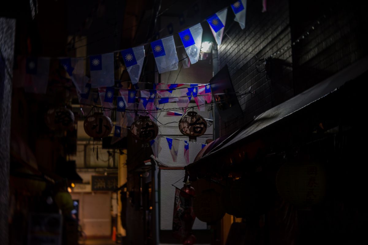 [Velvet56] flags | GANREF