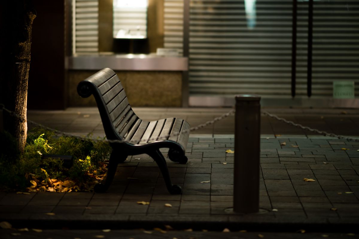 bench at | GANREF