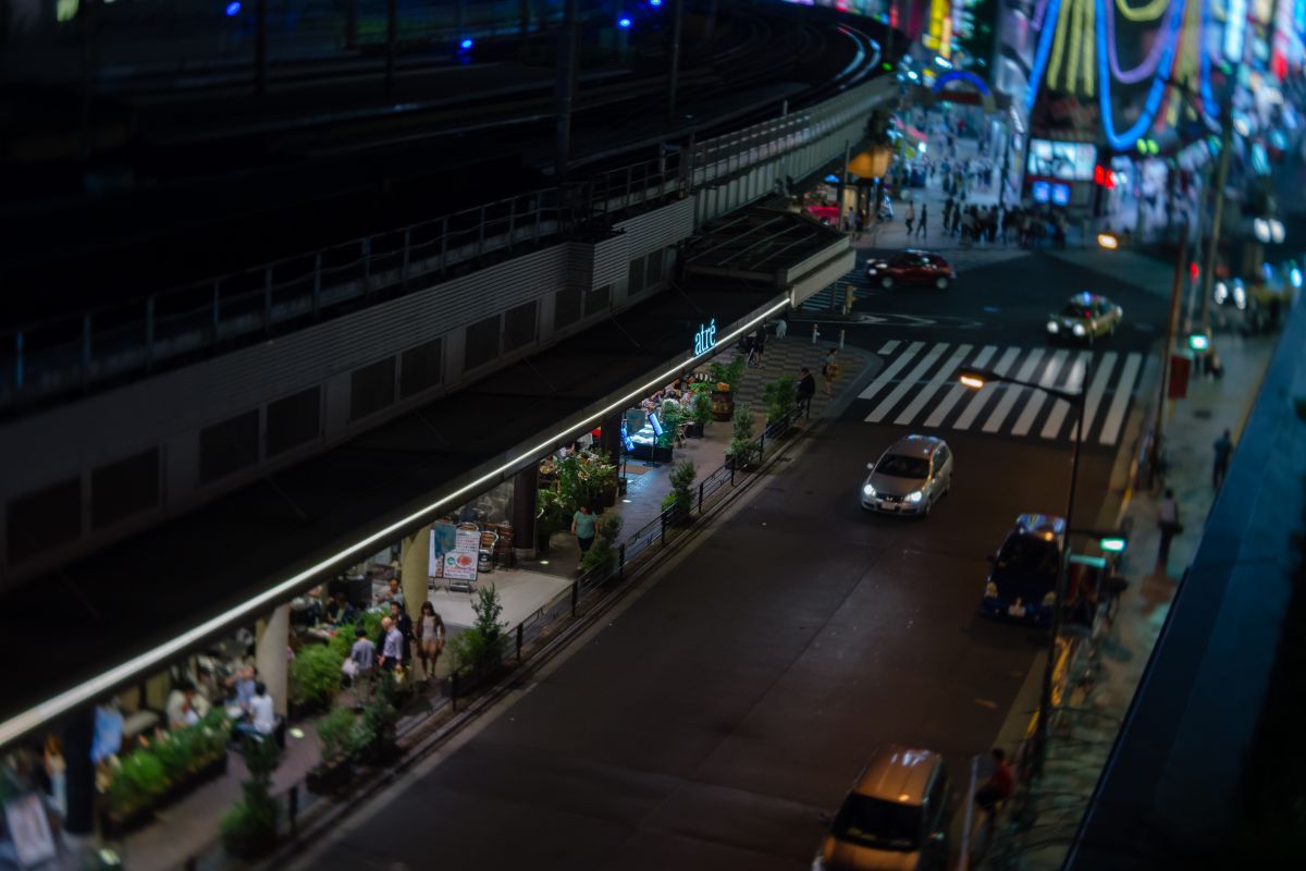 [Velvet56] looking down | GANREF