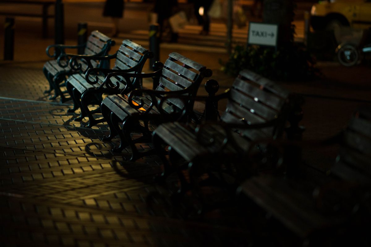 the same benches | GANREF