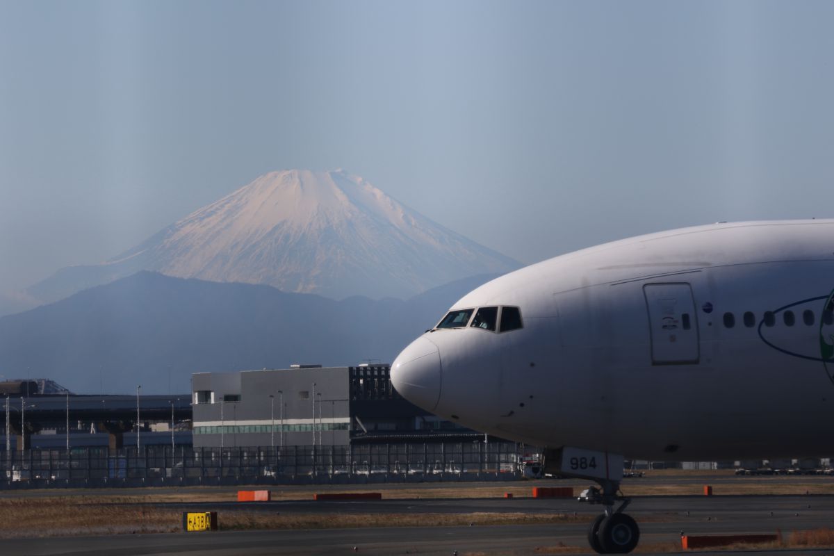 Mt. Fuji and Airplane | GANREF