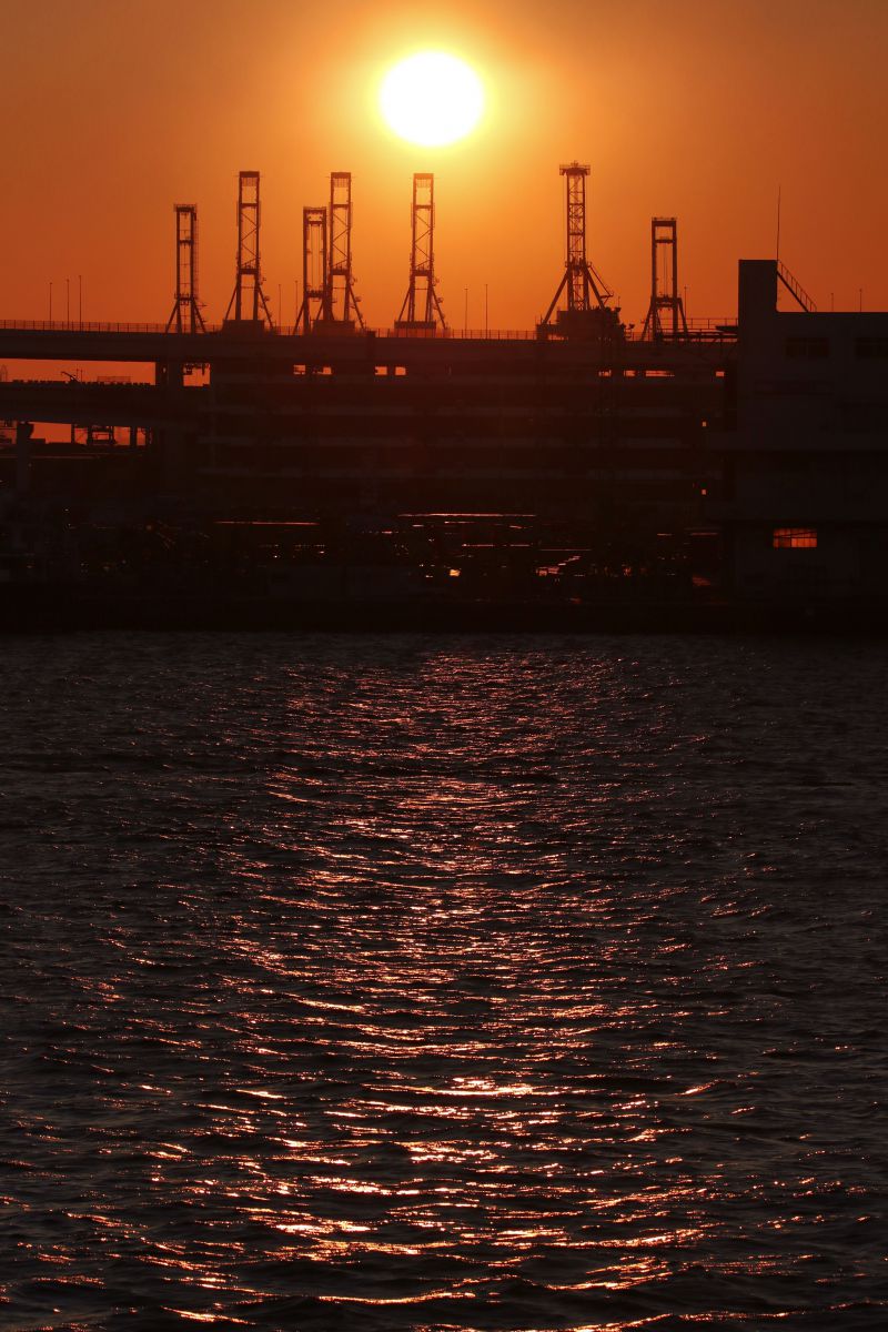 First Sunrise | GANREF