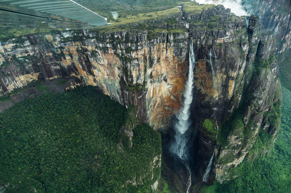 Angel Falls | GANREF