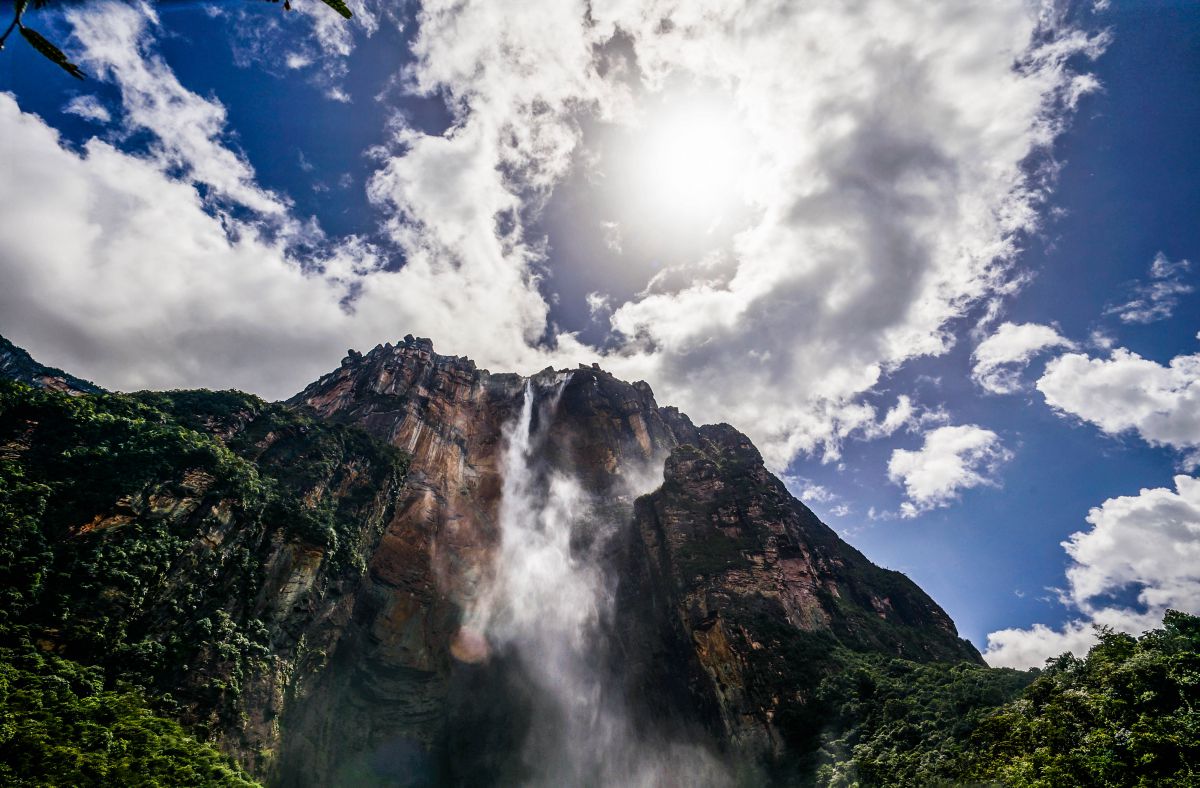 Angel Falls | GANREF