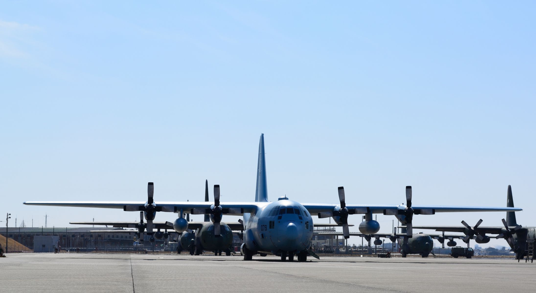 小松のC-130たち。 | GANREF