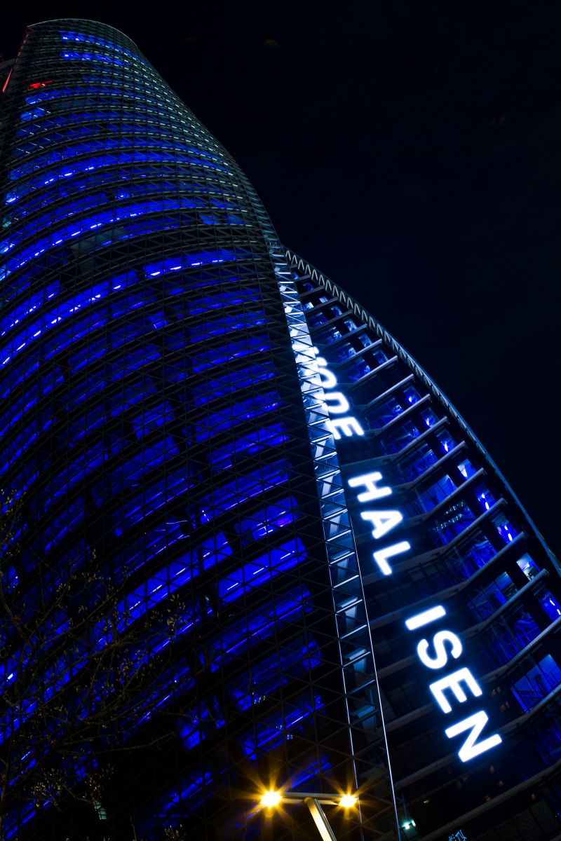 Blue tornado | GANREF