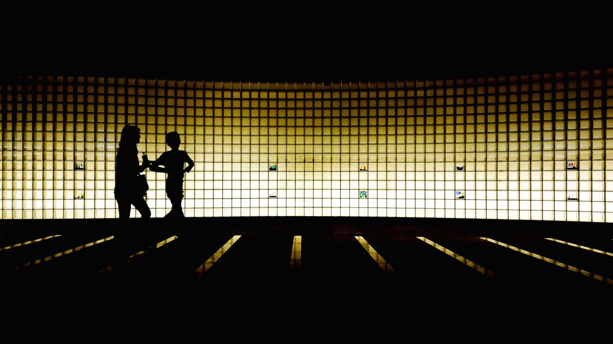 LUMINOUS WALL | GANREF