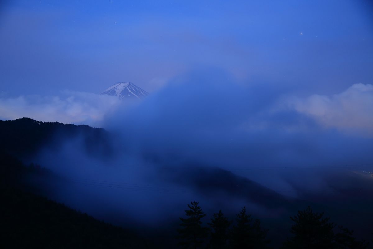 蒼雲の朝 | GANREF