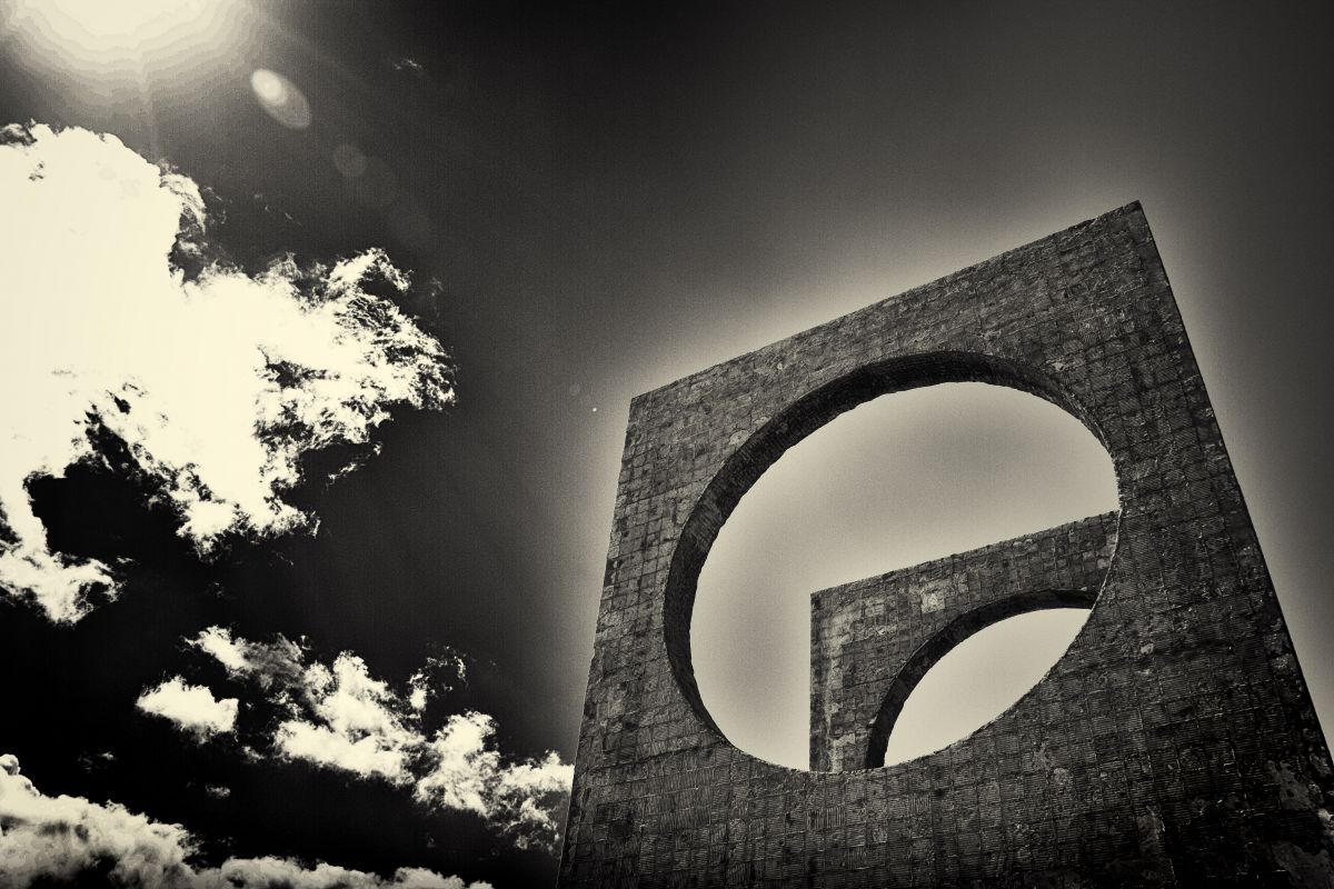 撃抜く太陽 | GANREF