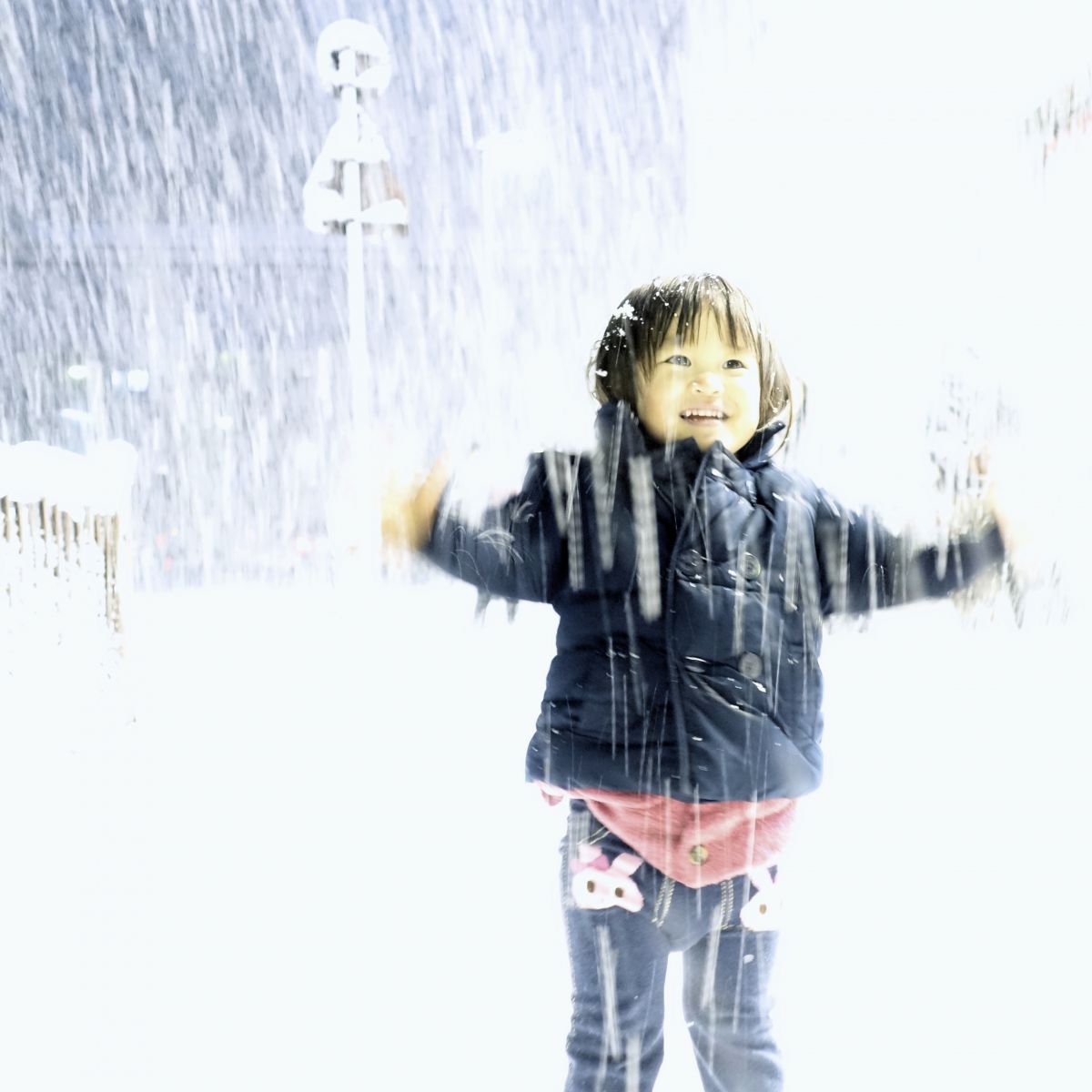 Her First Snow Experience | GANREF