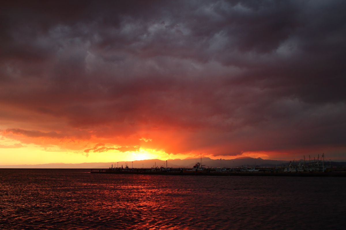 Dramatic dusk | GANREF