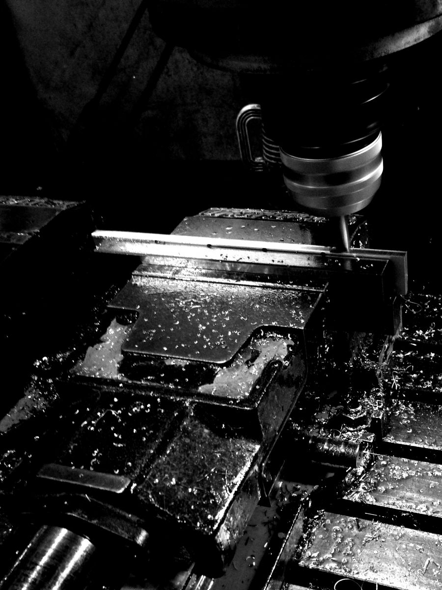 a milling machine | GANREF