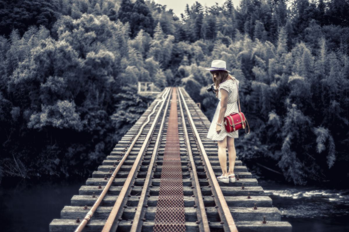 Fairy on the railroad. | GANREF