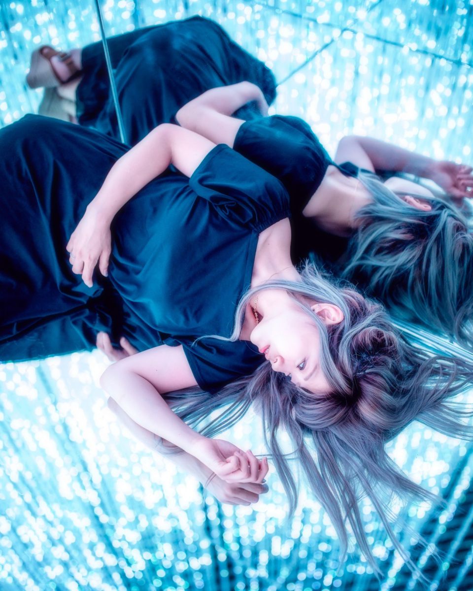 Mirrors illusion | GANREF