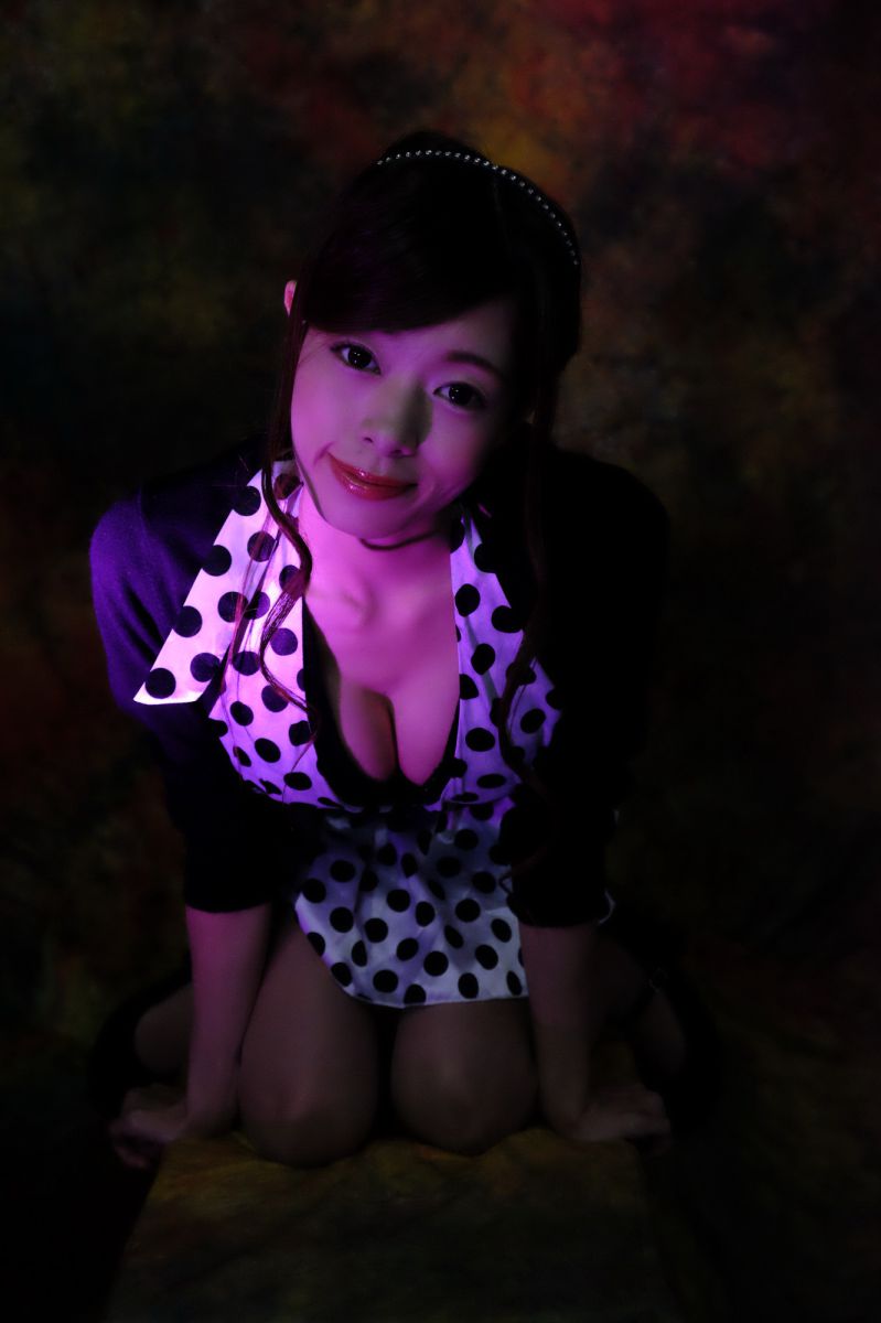 怪しい色 | GANREF