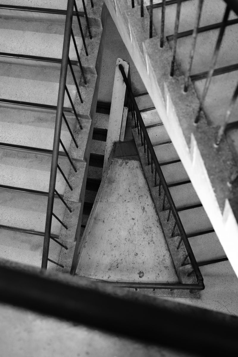 Triangle stairs | GANREF