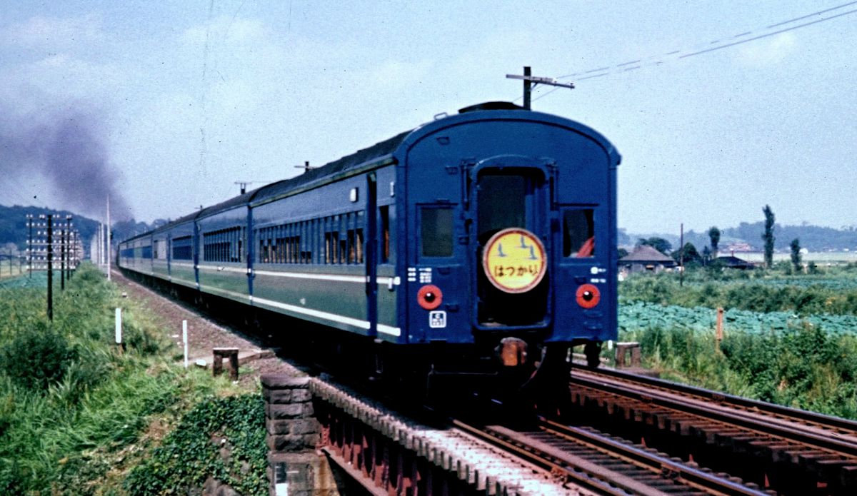 土浦駅北方のC62牽引はつかり号 | GANREF