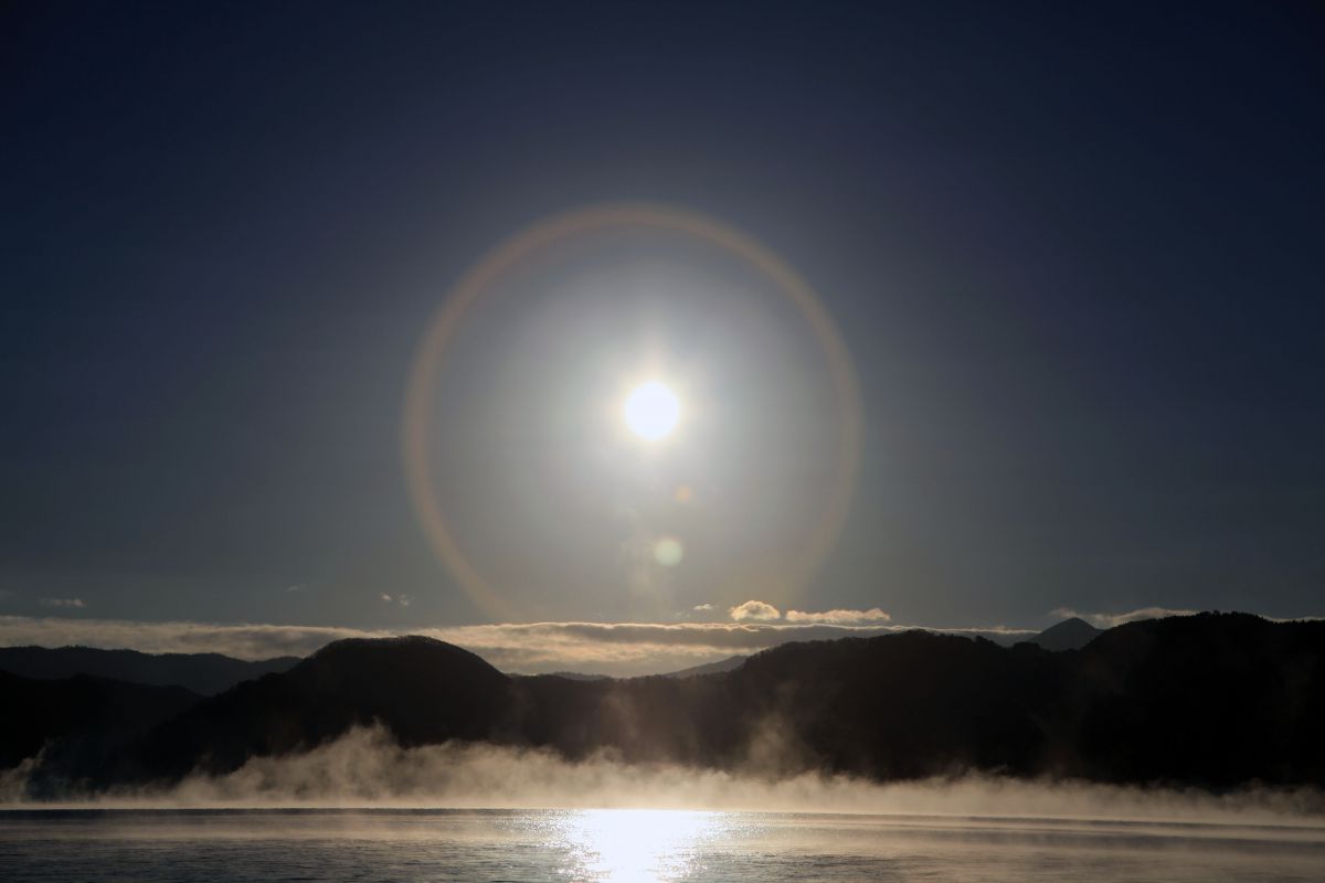 Light sphere | GANREF