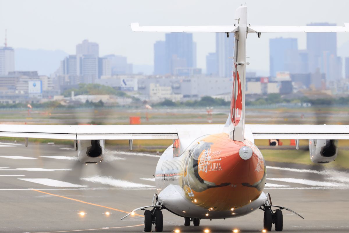 Japan Air Commuter ATR ATR-42-600 | GANREF