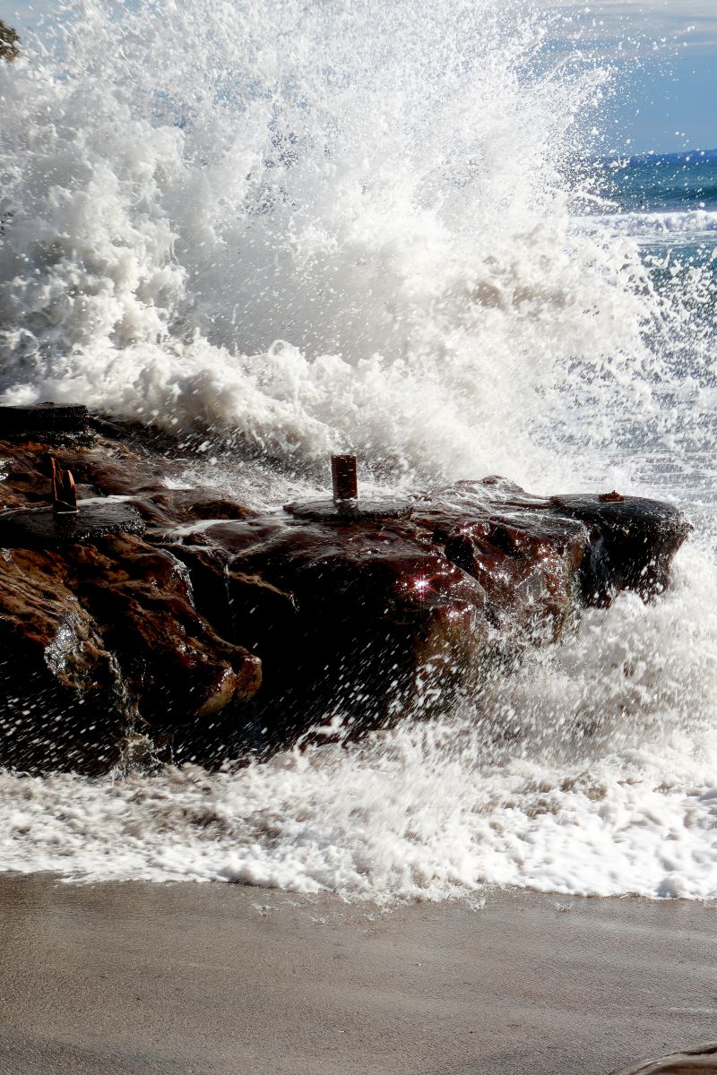 water explosion | GANREF