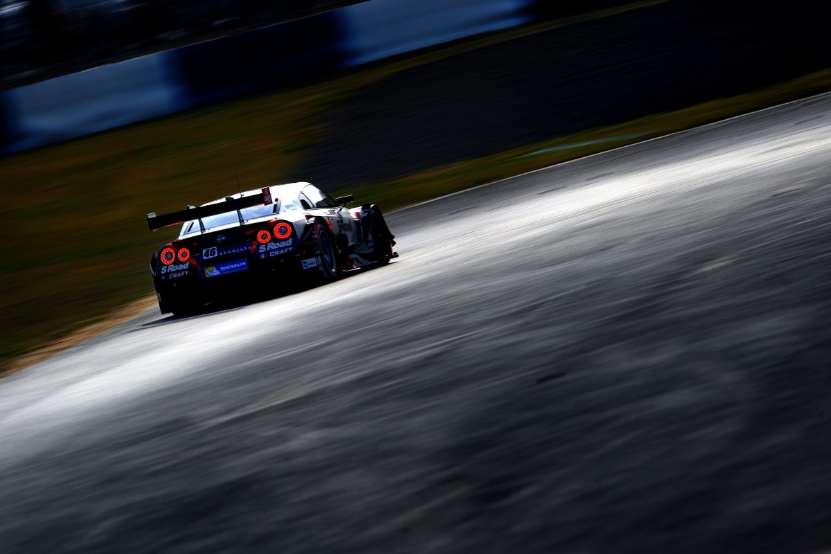 Last Corner | GANREF