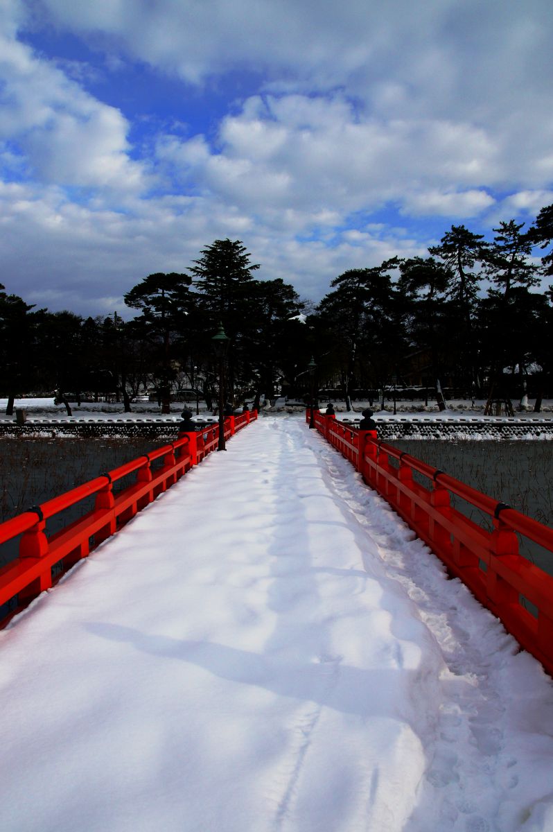 The west moat bridge | GANREF