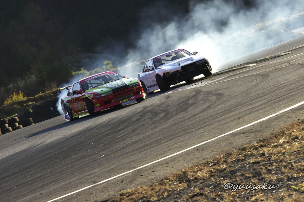 Dance On The Smoke | GANREF