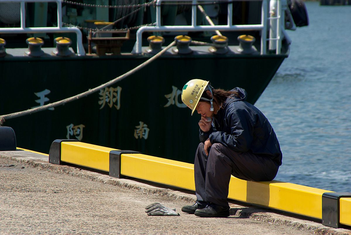 while talking | GANREF