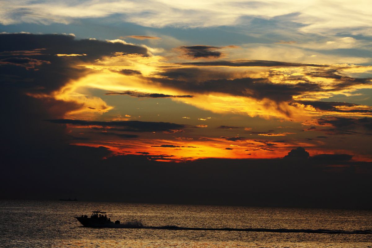 黄昏CRUISING | GANREF