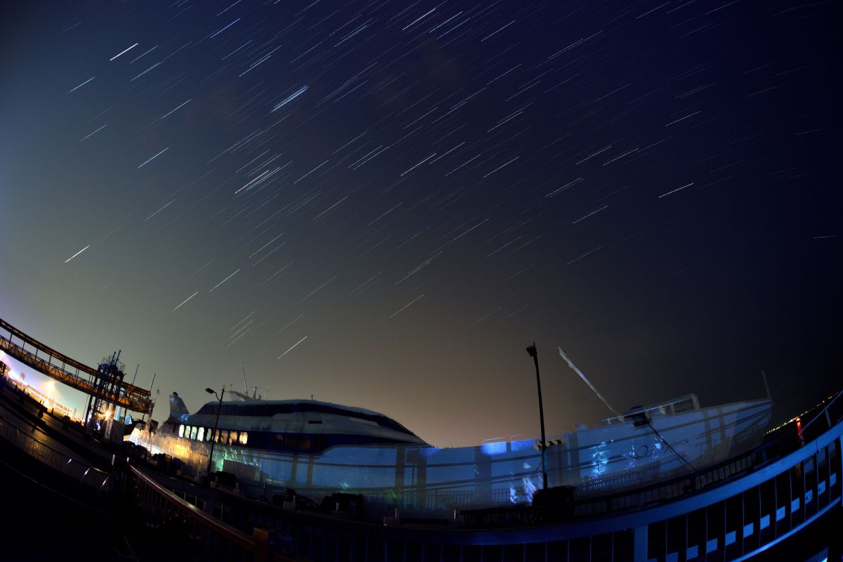 StarLight cruising | GANREF